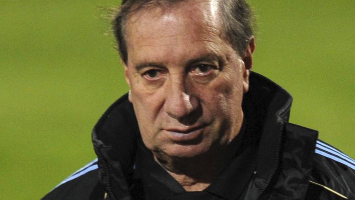 Carlos Bilardo quiere ayudar a Boca ante River en Libertadores - AS ...