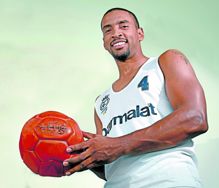 Louis Bullock cumple hoy 200 partidos con el Madrid - AS.com