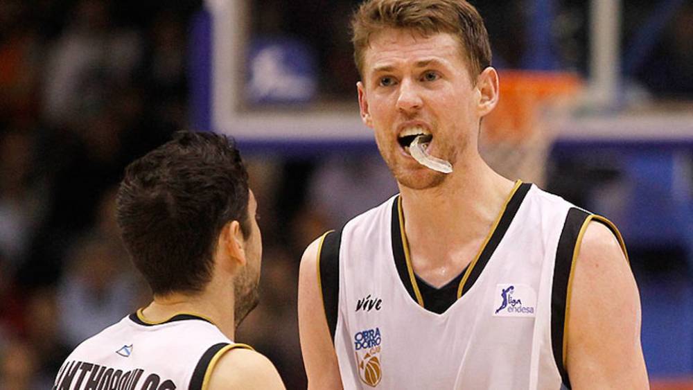 El Valencia ficha a Travis Peterson tras recibir el 'transfer' - AS.com