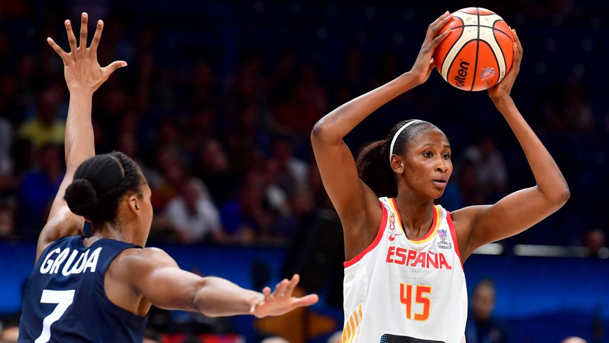 Astou Ndour aterriza en Dallas, tierra de Luka Doncic - AS.com
