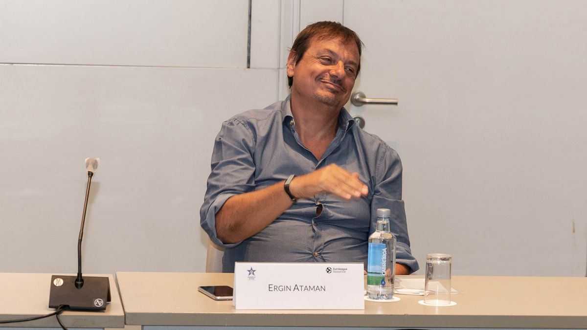 Ataman afirma que su hijo Sarp, de 11 años, es miembro del Efes - AS.com