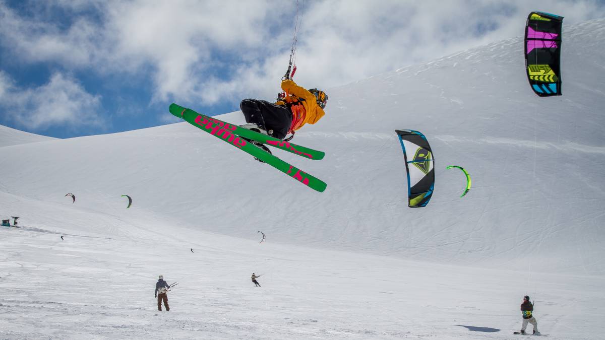 Las cinco claves para practicar el Snowkite - AS Chile