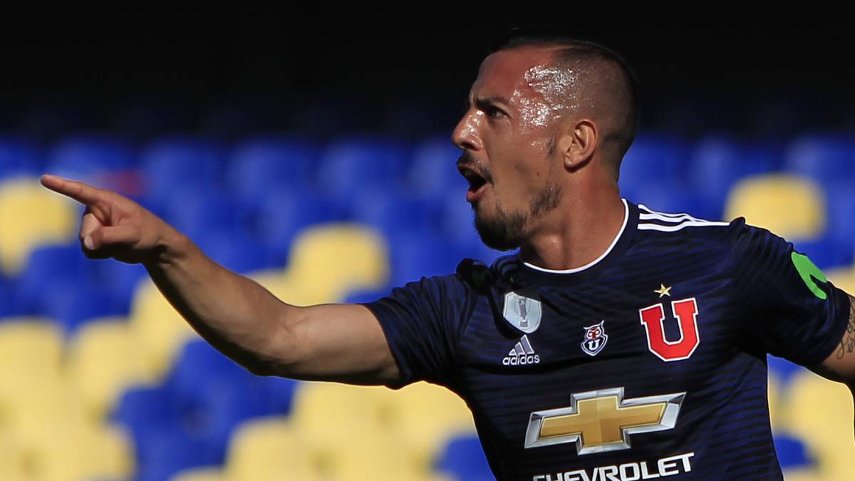 Ubilla es el único jugador que de momento deja la U - AS Chile