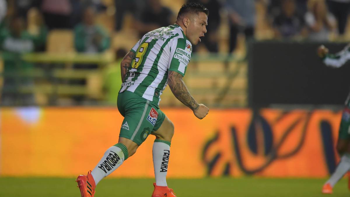 Álvaro Ramos volvería al fútbol chileno tras su paso por León - AS Chile