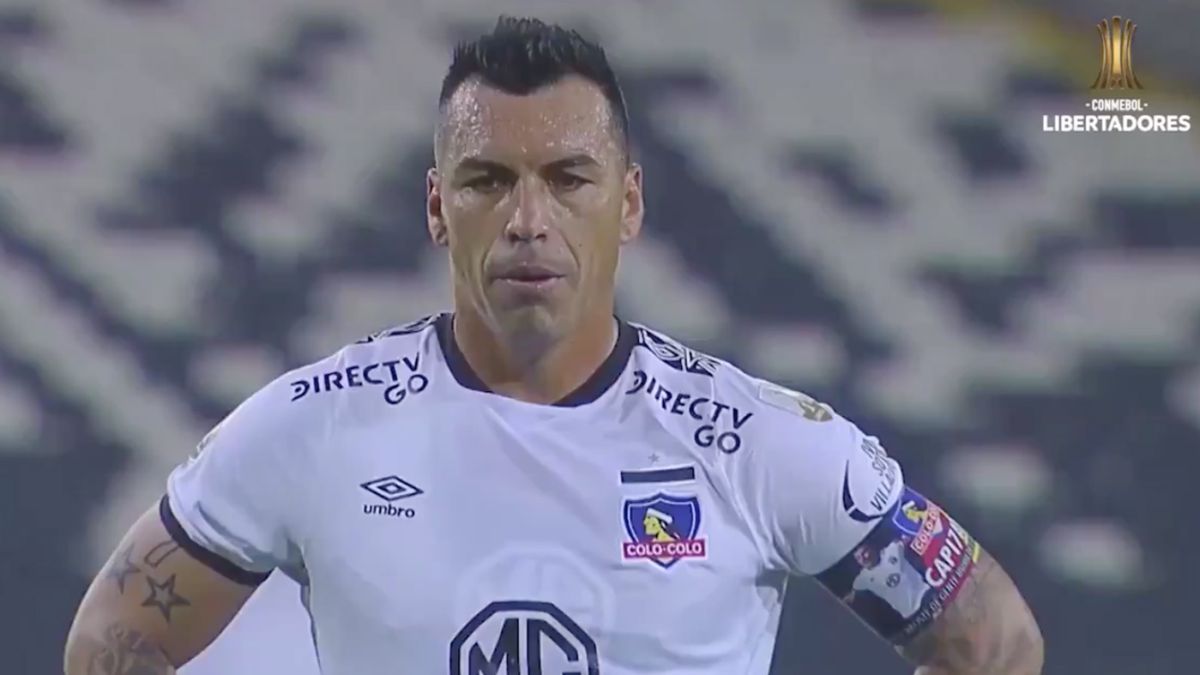 El emotivo homenaje de la Conmebol a Esteban Paredes - AS Chile