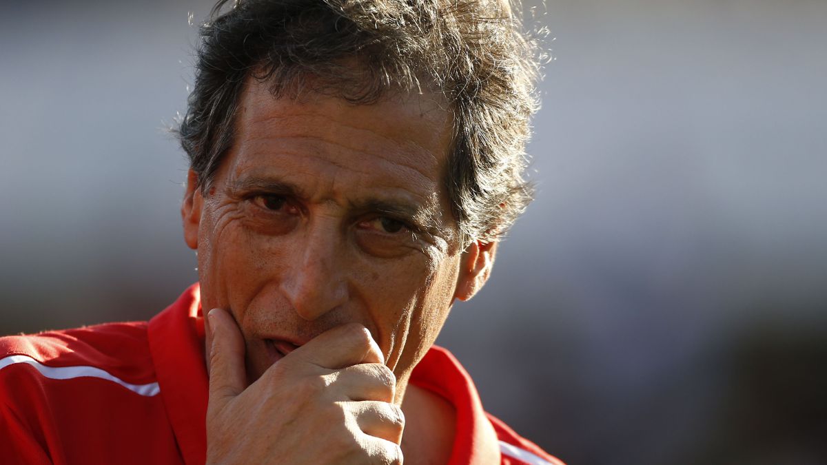 "El DT del club tiene que ser nacional; me gustaría Mario Salas" - AS Chile