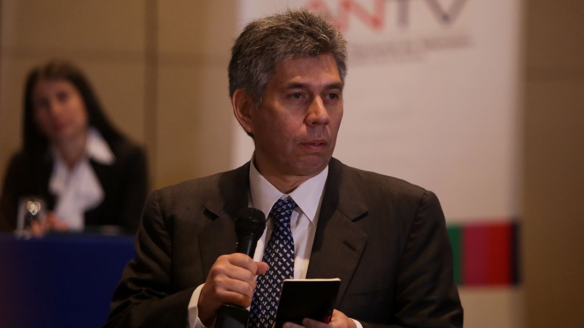 Daniel Coronell se va de Univisión tras 10 años - AS Colombia