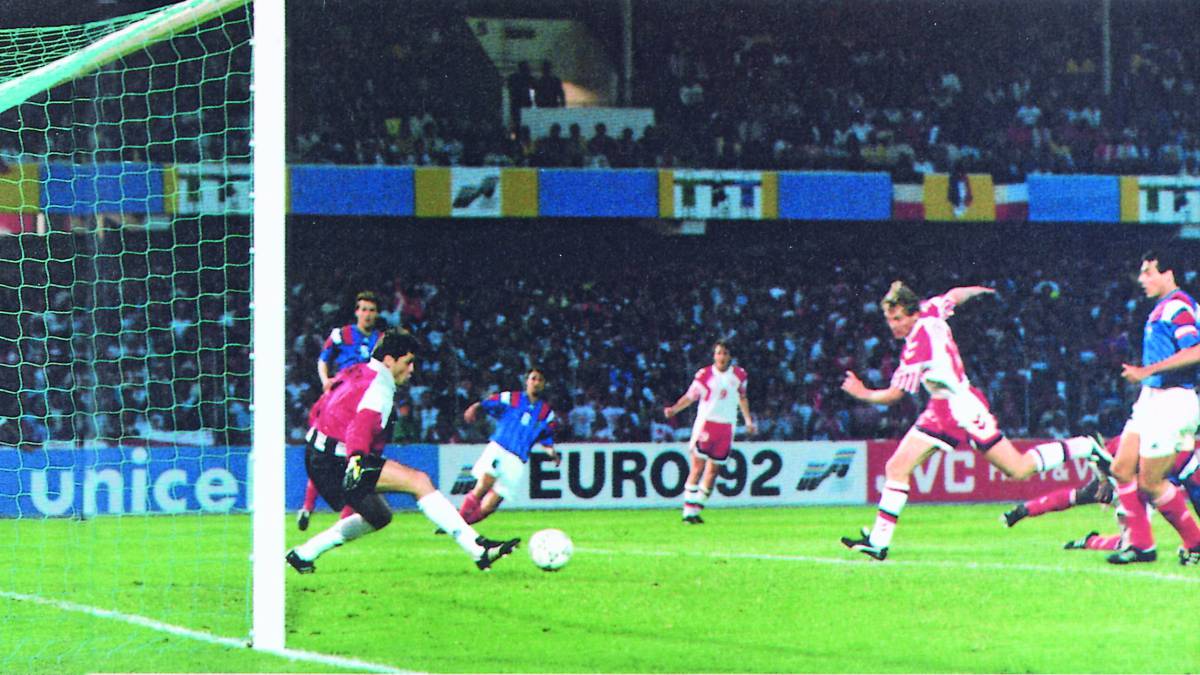 Clasificación Euro 1992 | Grupo A | Suecia y Dinamarca aplastaron a los ...