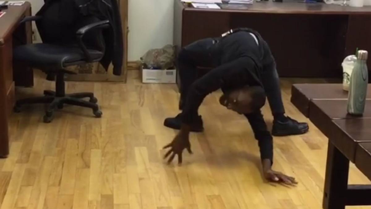 Instagram: Este actor de terror impresiona caminando como una araña ...