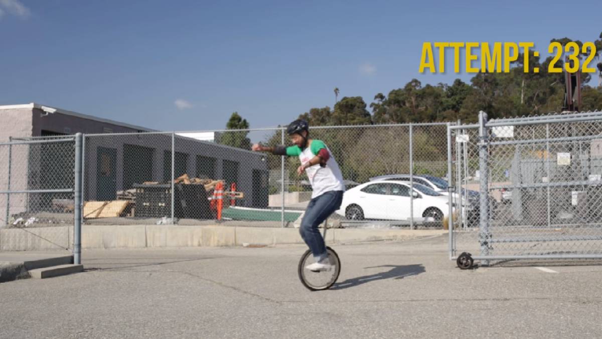 Youtube: ¿Puedes aprender a montar en monociclo en tan solo un día ...