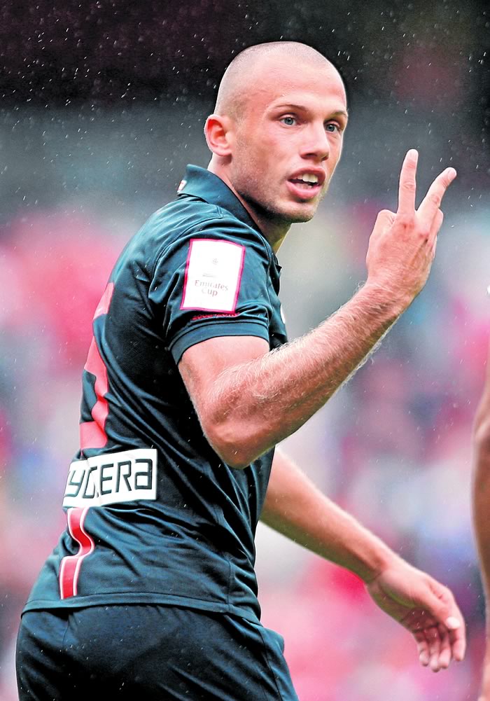 Heitinga se negó a irse y el Atlético no fichó - AS.com