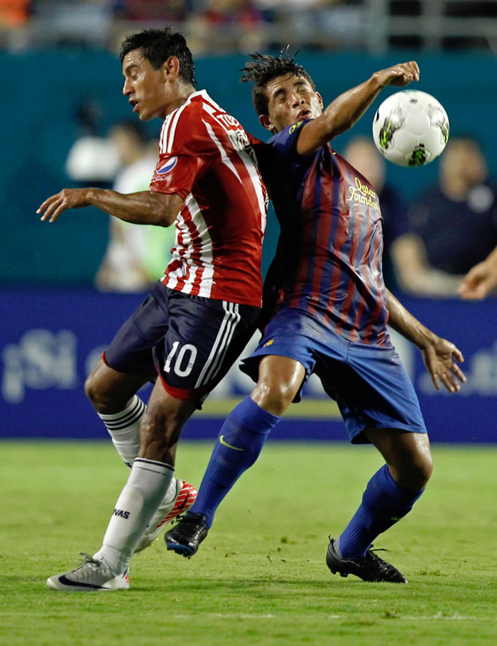El Chivas sorprende al Barcelona con una goleada - AS.com