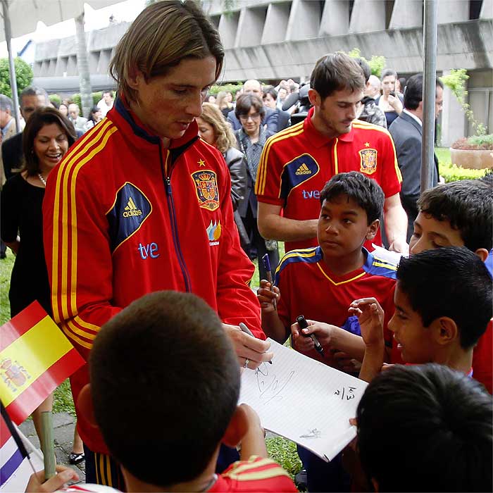 Fernando Torres presenta su autobiografía: 'Number 9' - AS.com