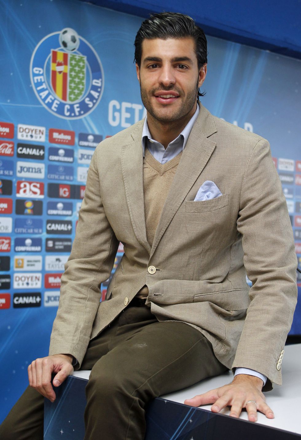 Miguel Torres deja el Getafe para irse al Olympiacos con Míchel - AS.com