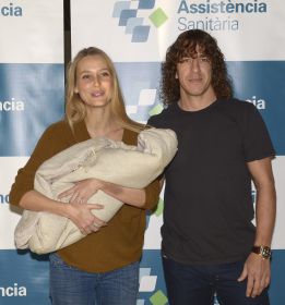 Carles Puyol hace socia del club a su hija recién nacida Manuela - AS.com