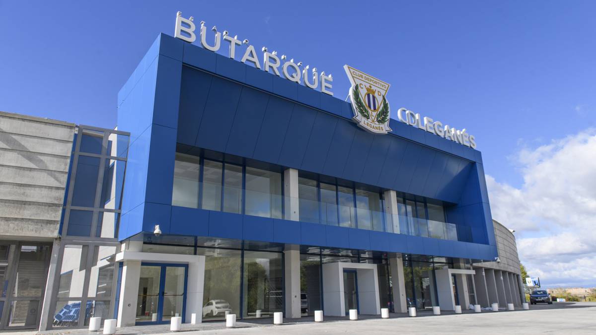 Butarque estrenó su nueva cara frente al Atlético de Madrid - AS.com