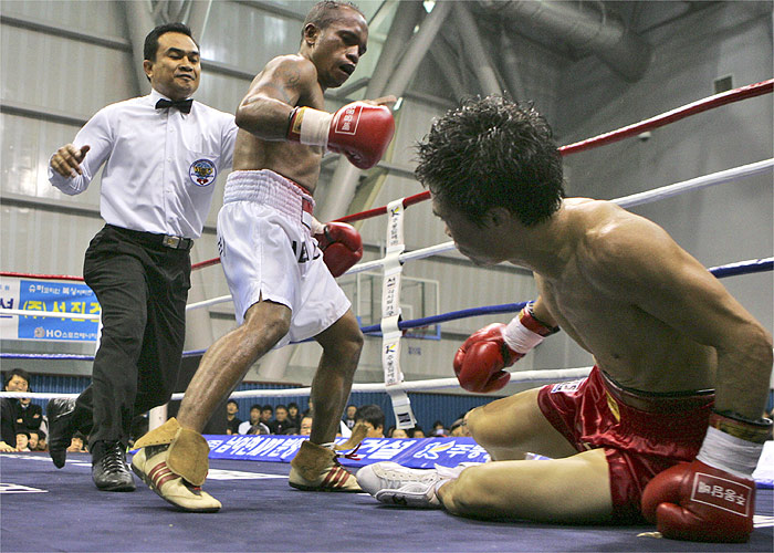Permanece en coma el boxeador que sufrió un derrame cerebral tras un ...