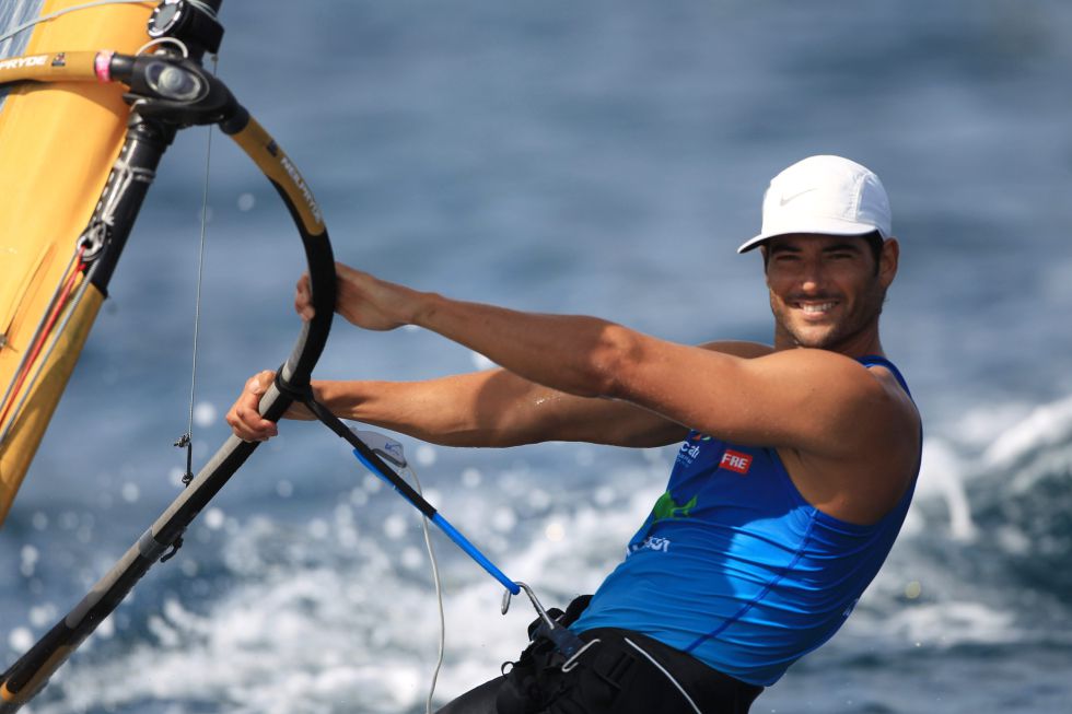 Iván Pastor brilla en el inicio de la competición de las tablas RS:X ...
