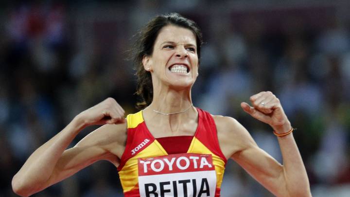 Ruth Beitia se reinventa: no tira la toalla y se mete en la final - AS.com