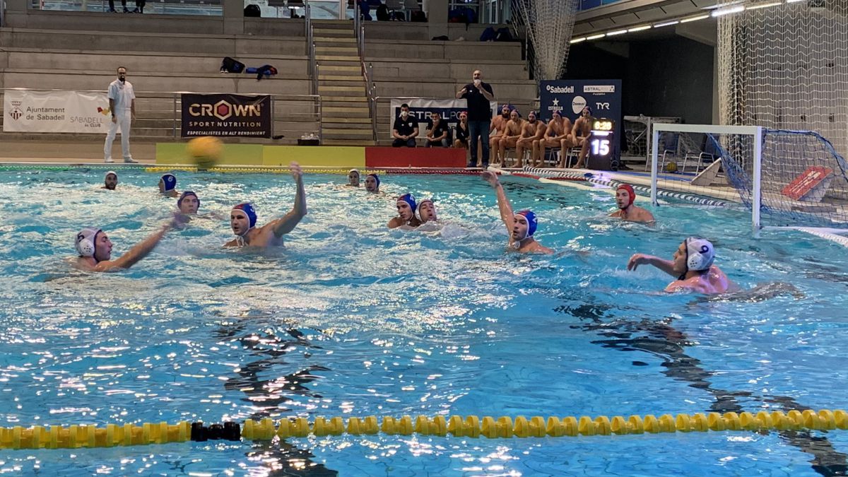 Waterpolo | El CN Sabadell gana al Steaua y se clasifica para octavos ...