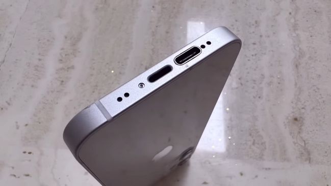 Un ingeniero modifica su iPhone 12 mini para que tenga puertos USB Tipo ...