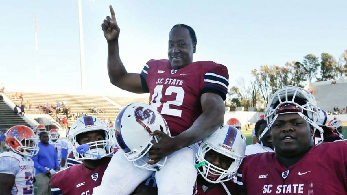 NFL | Joe Thomas Sr. debuta en el football americano con 55 años - AS.com