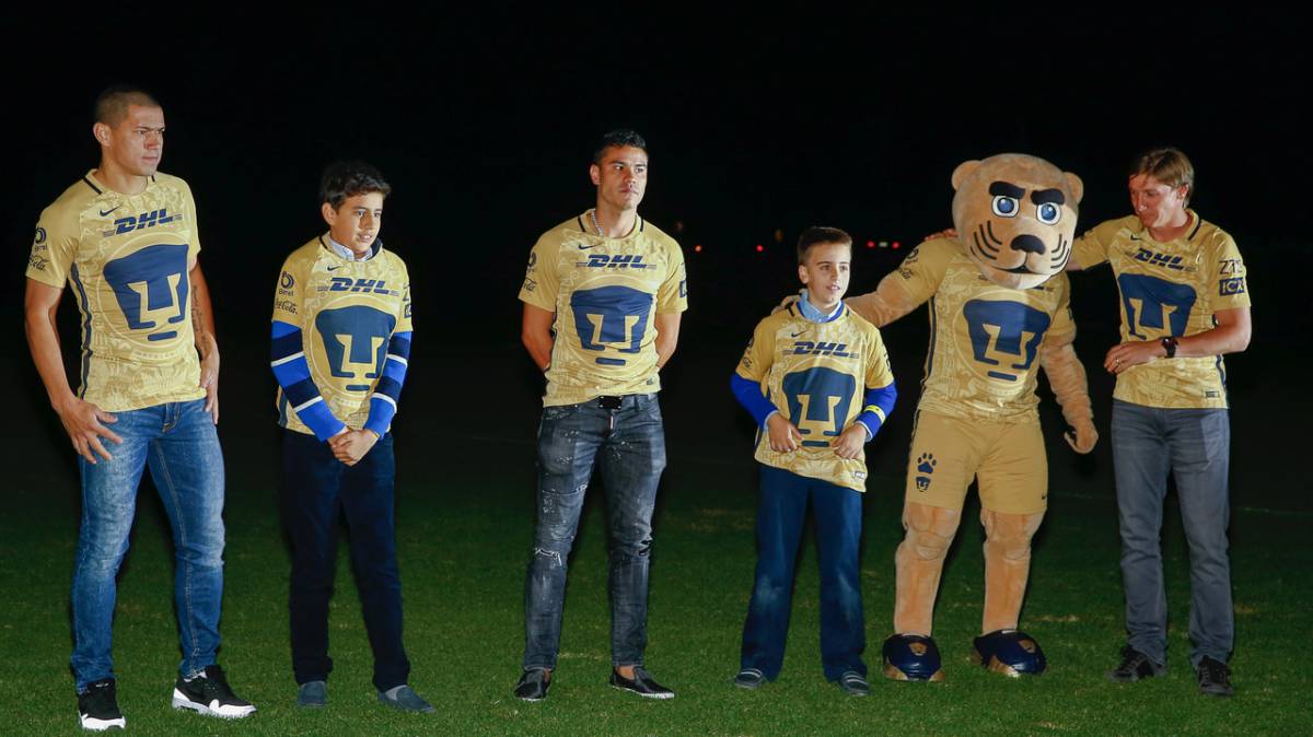 Pumas presenta a DHL como su nuevo patrocinador - AS México