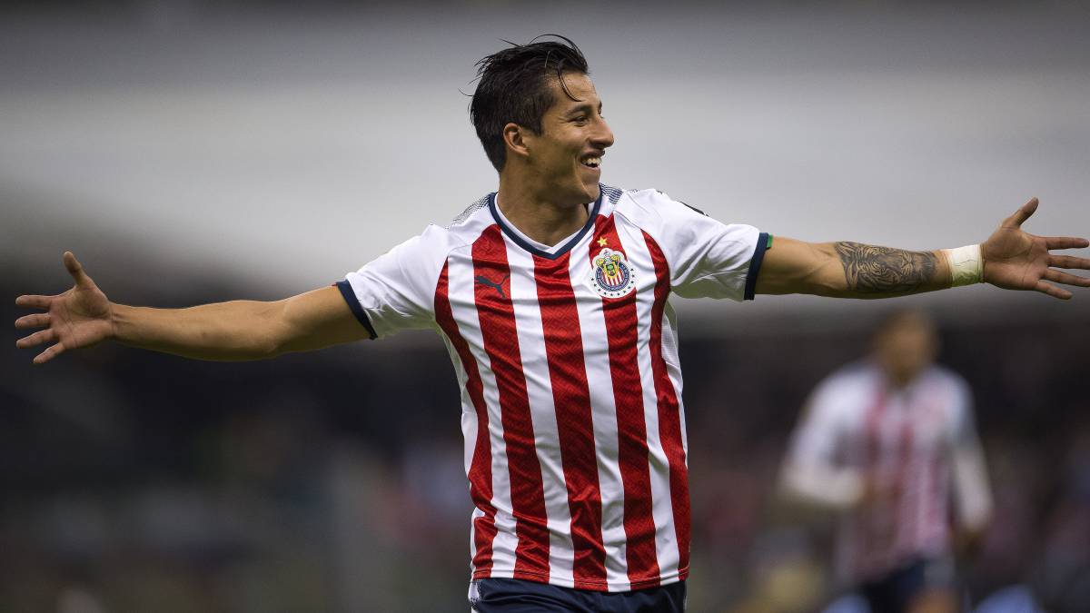 Carlos Cisneros ha vuelto para marcar diferencia en Chivas - AS México