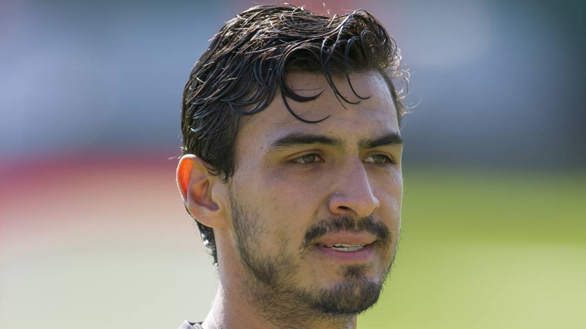 Oswaldo Alanís cumplirá contrato con Chivas y está disponible para ...