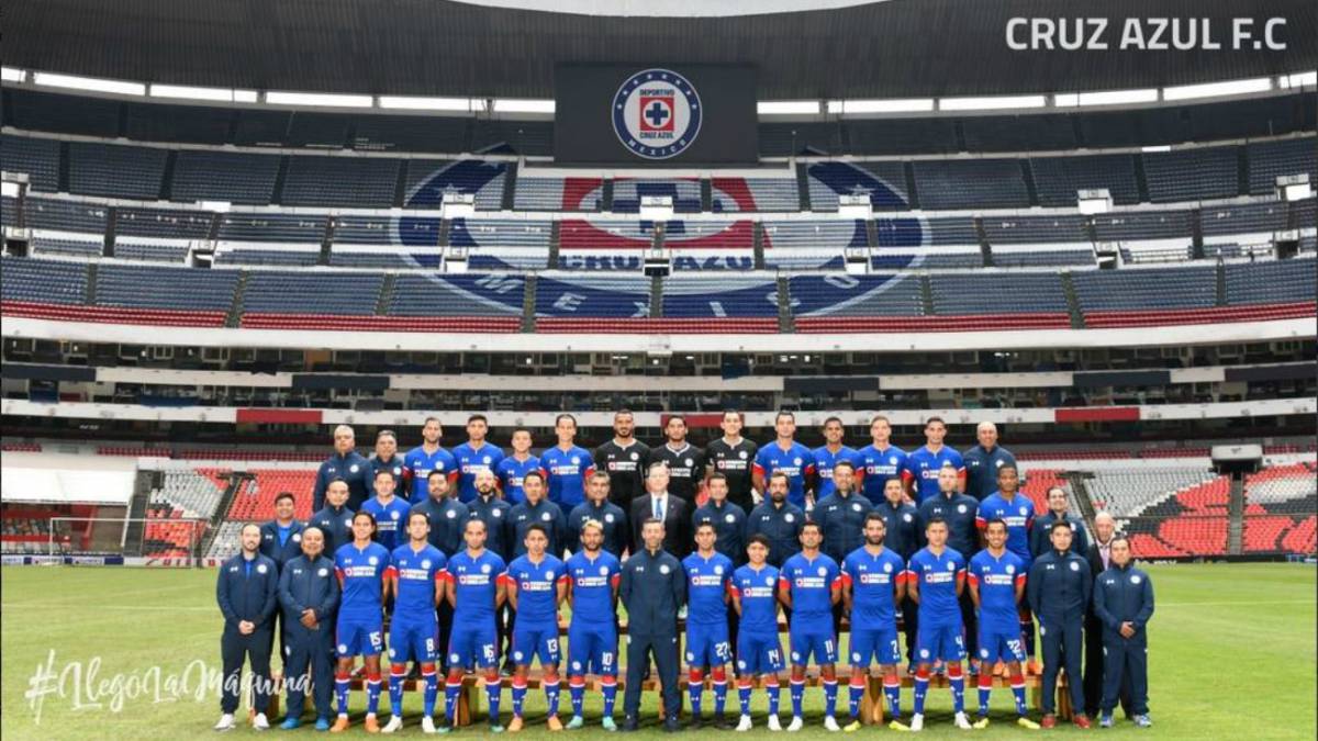 Escudo de Cruz Azul lució en el Azteca para la foto oficial - AS México