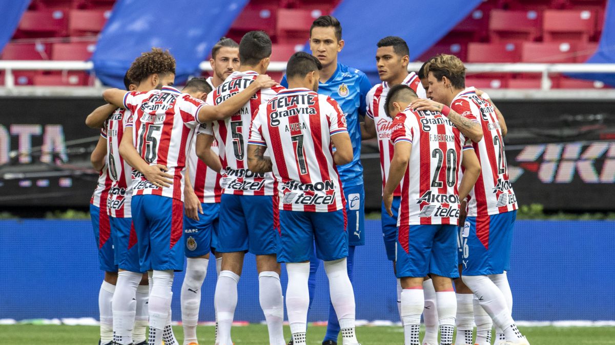 Un nuevo caso de COVID-19 en el plantel de Chivas - AS México