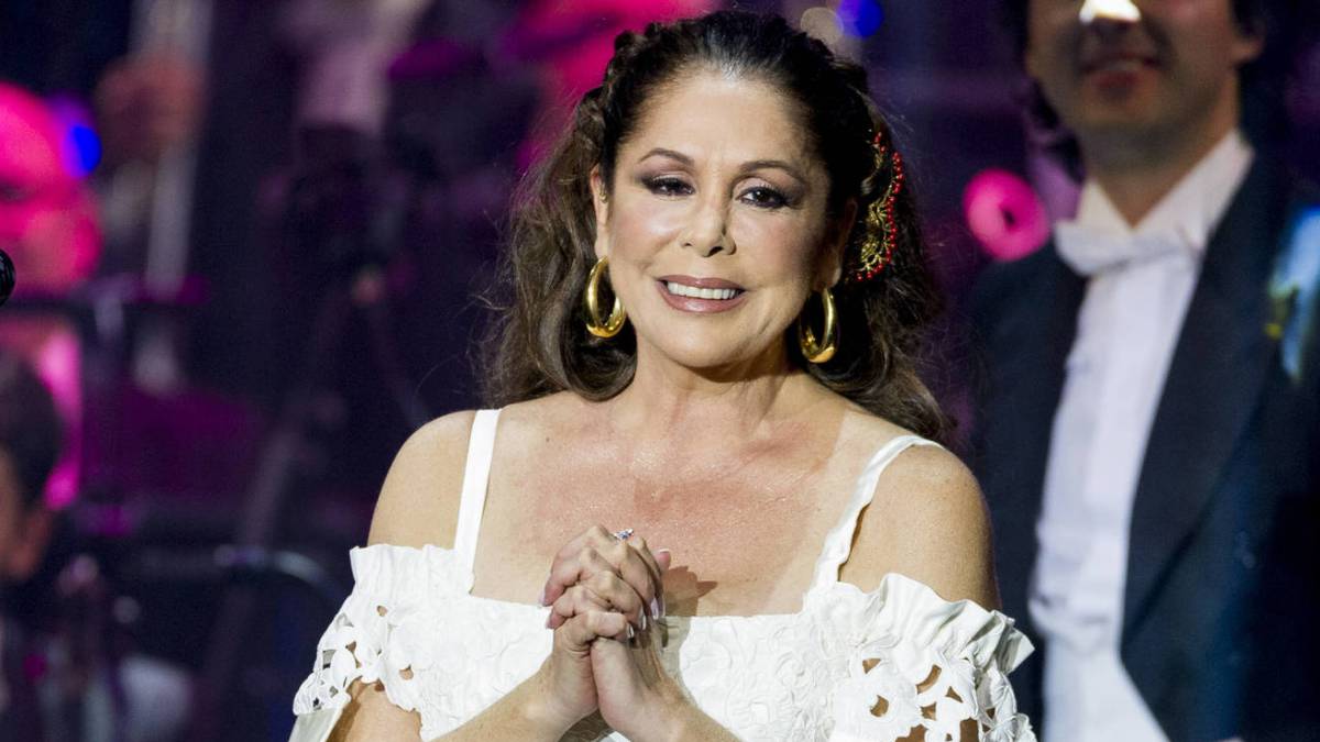 La primera biografía de Isabel Pantoja muestra los detalles más ...