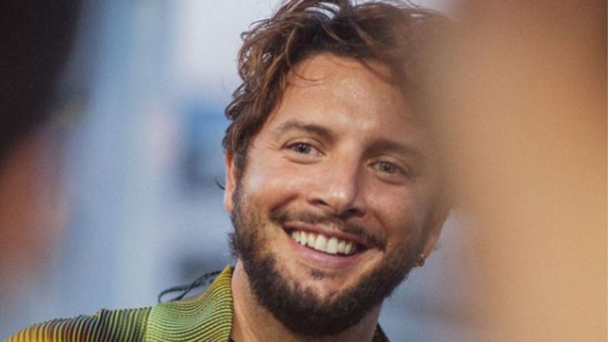 El nuevo y sorprendente 'look' veraniego de Manuel Carrasco - AS.com