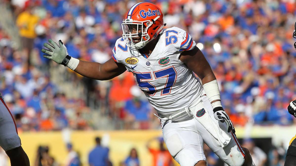 Caleb Brantley Promesa del draft NFL arrestado por pegar a una mujer ...