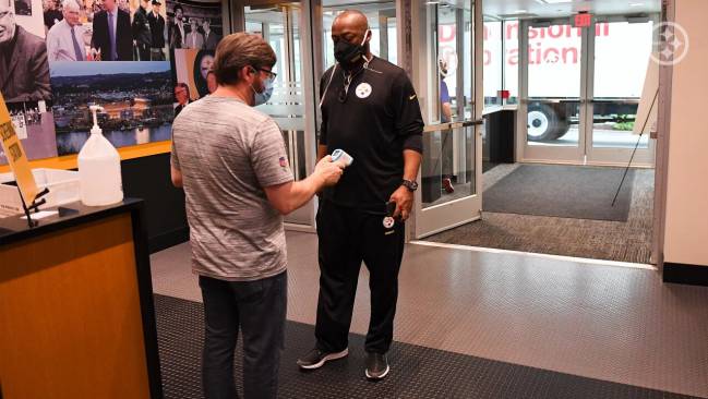 Mike Tomlin y Zac Taylor regresan a sus oficinas - AS USA