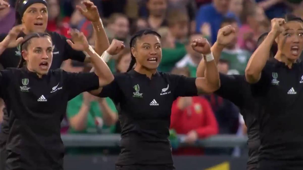 Rugby | New Zealand's Black Ferns perform hair-raising haka - AS.com